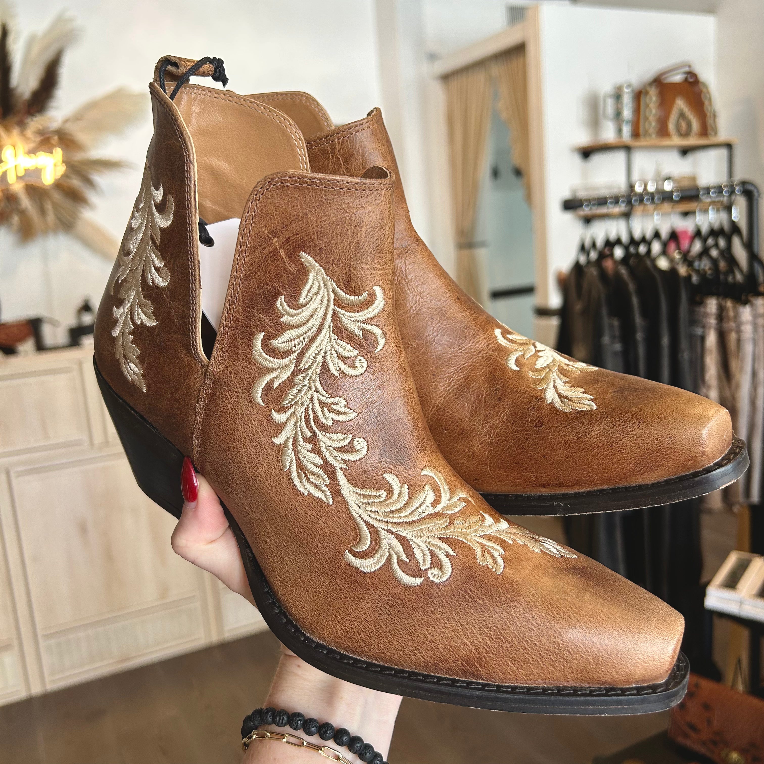 Caramel Dream Myra Boots – Howdy, Honey! Boutique